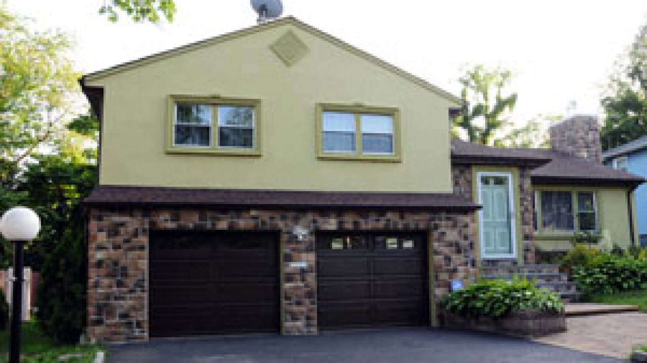 Split Level Homes Using Stone Siding 12 Red Brick House Design Updates